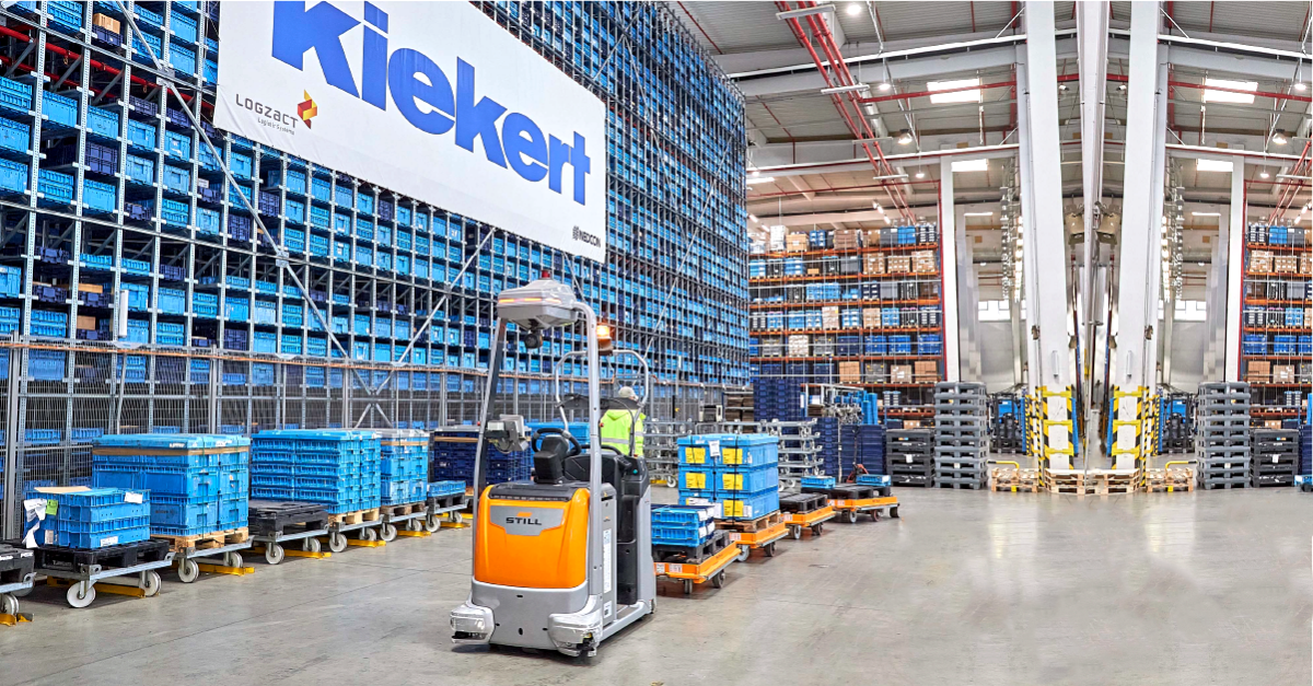 Zajímavé řešení hybridního provozu robotických vozíků | SKLAD